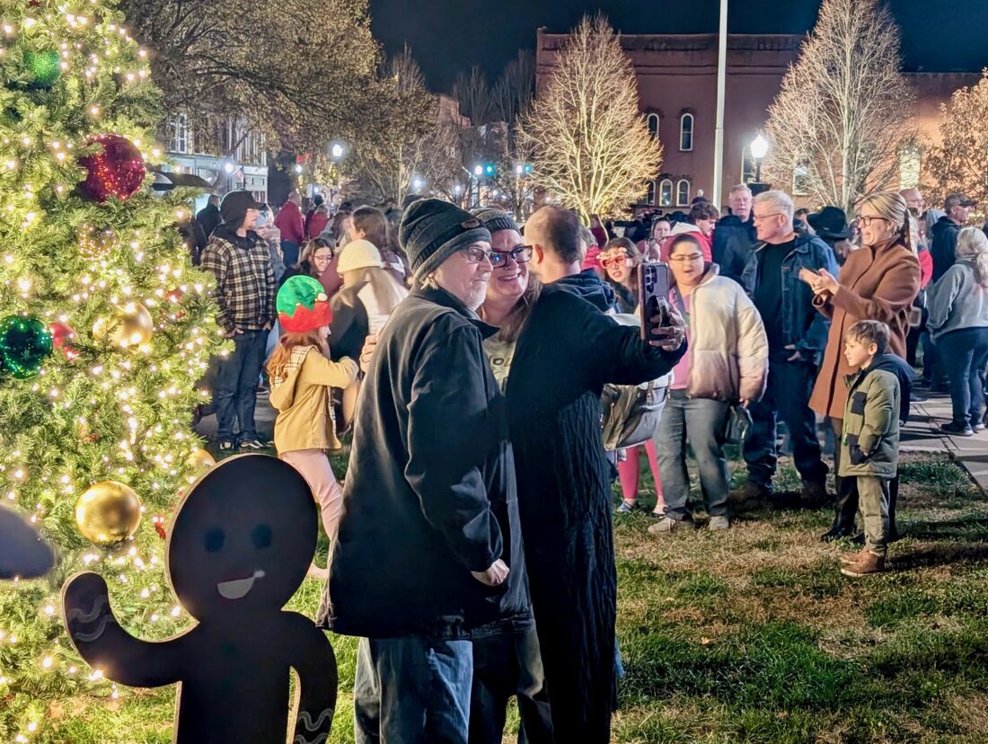 Marietta lights Christmas tree on Armory lawn | News, Sports, Jobs ...